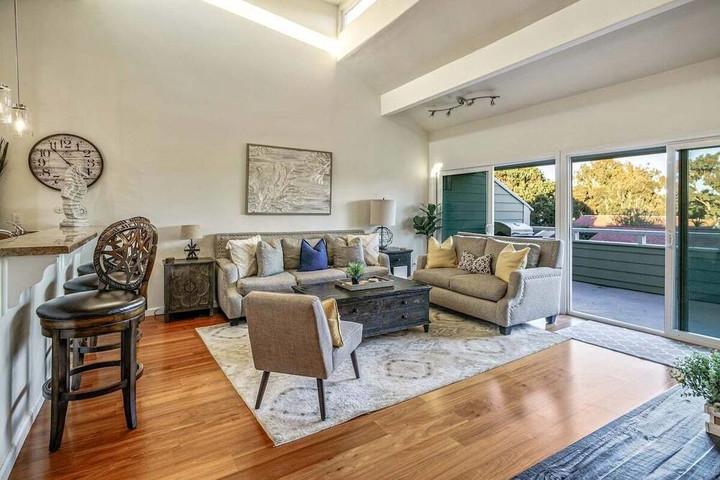 Encinitas Paradise | Seabluffe Gated Community W/ Beach Access - San Marcos, CA