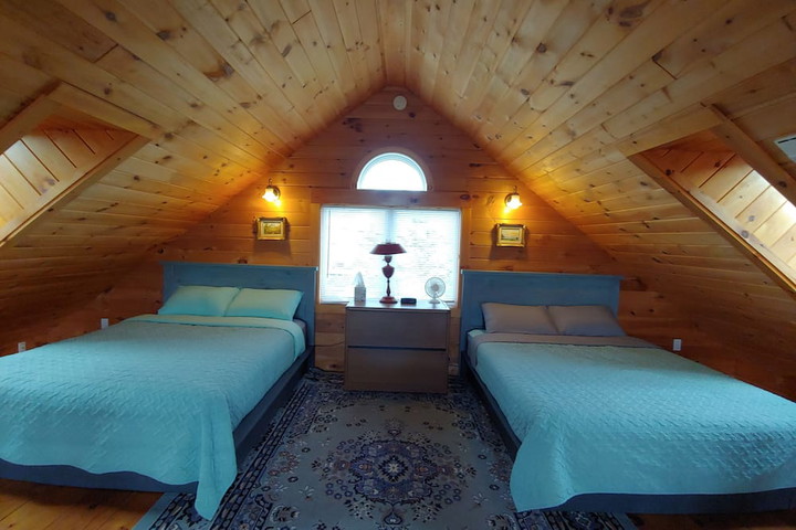 Beautiful And Modern Cape Style Cottage Nested Along The Jordan Tidal River. - Bar Harbor, ME