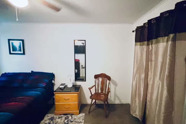 Traveler Cozy Coner Lodge 2-bedrooms 1-bathroom - Alexandria, LA