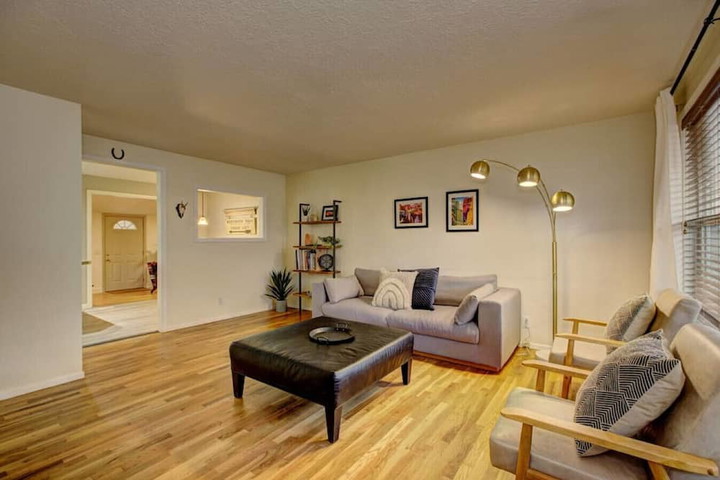 Sunset Home | Near Foothills Trails Pet Friendly Fenced Yard Office Near Hyde Park & Whitewater Park - Boise, ID