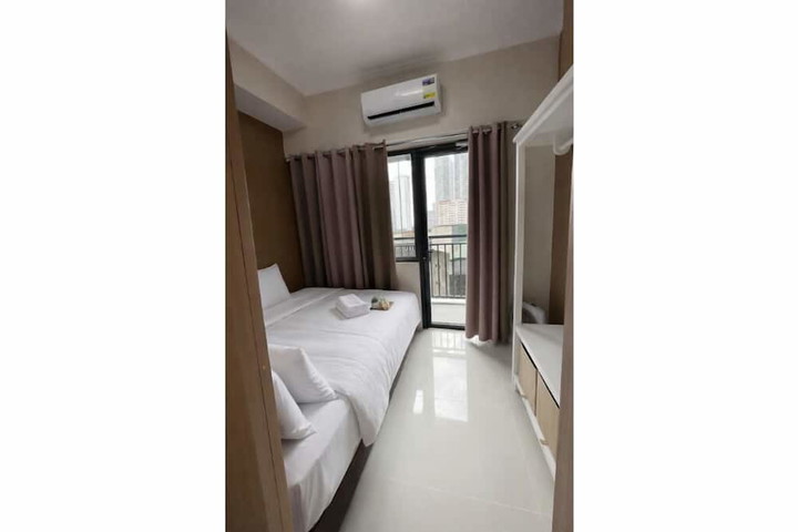 1 Br Fully Furnished Condo In Makati With Pool And Parking - Red Residences 1131 - Taguig