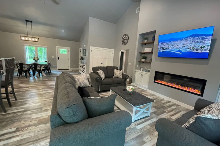 4 Master Suite Home Sleeps 12 W/hot Tub In Door Co - Egg Harbor, WI
