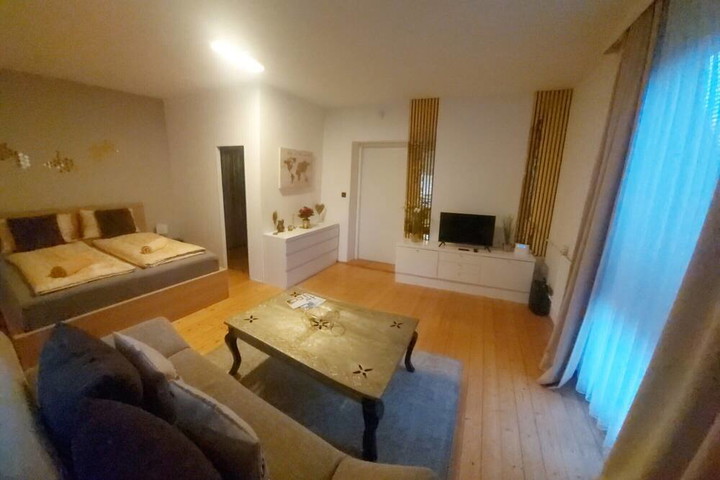 Appartement 'Golden Base' Avec Vue Sur Les Montagnes, Wi-fi Et Climatisation - Villach
