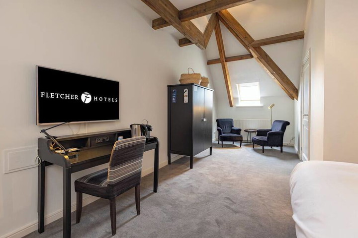 Simple Countryside Stay With Bike Access! Free Paking And Onsite Dining! - Venlo