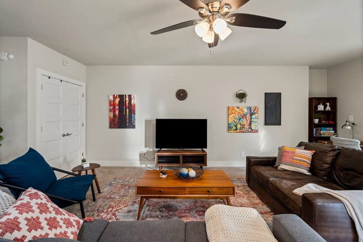 Turkey Mountain Bungalow By Tulsa Getaways - Tulsa, OK