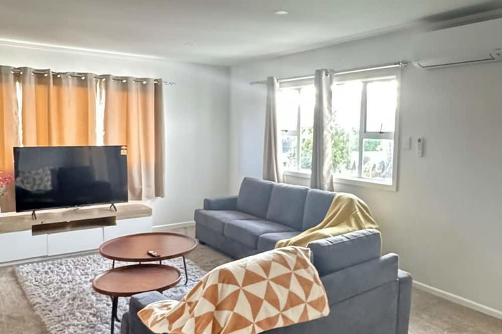 Modern Taupo Retreat-games Room, Sunroom & More - Lake Taupo