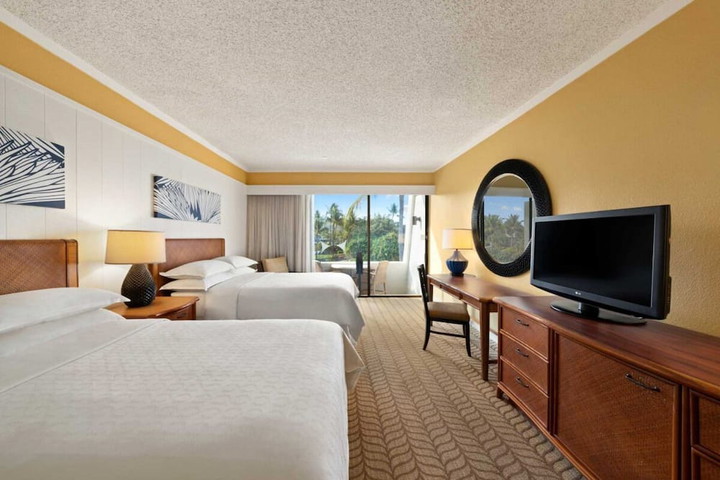 Perfect Island Getaway! 3 Spacious Units, Oceanfront, Watersports And Activities - Captain Cook, HI