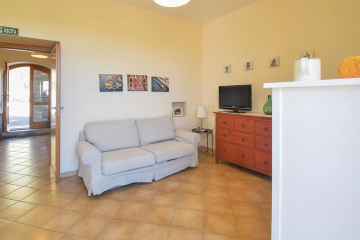 3 Bedroom Gorgeous Home In Mondragone - Mondragone