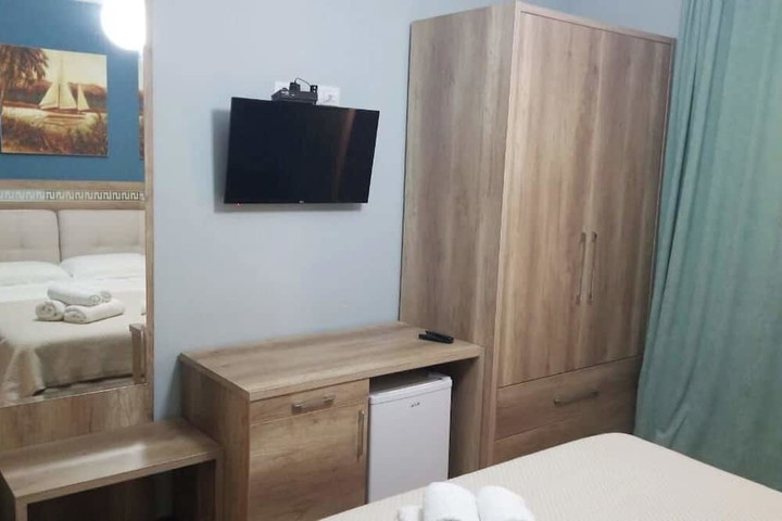 Hotel Maren Durres Offers Sea Side Room For Family And Couples. - Durazzo