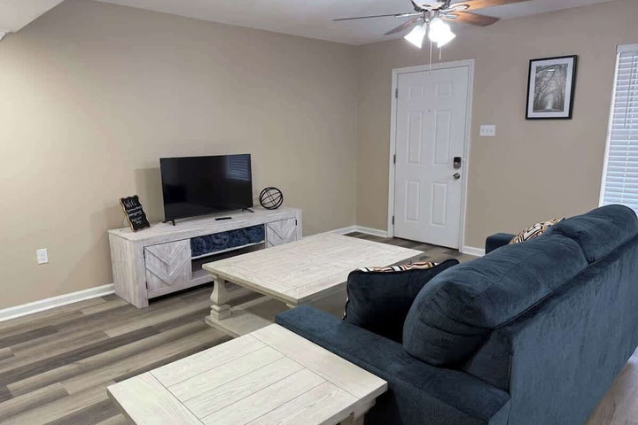Beautiful Downstairs Apartment - Slidell, LA