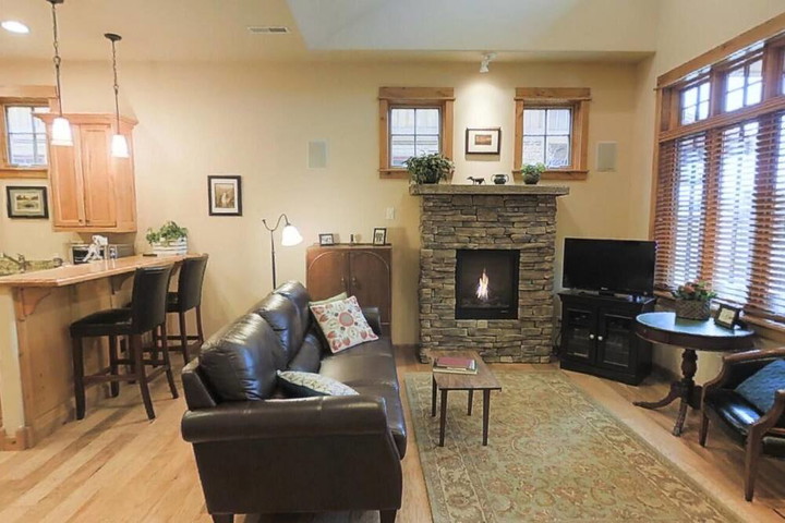 This Townhouse In Legend's On Bridger Creek Is Beautifully Finished. - Bozeman