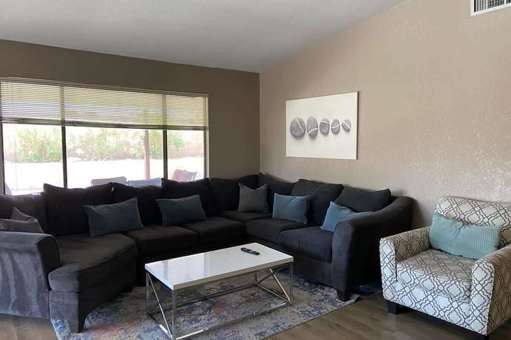 Relaxing Retreat - 5 Miles From Strip! - Henderson, NV