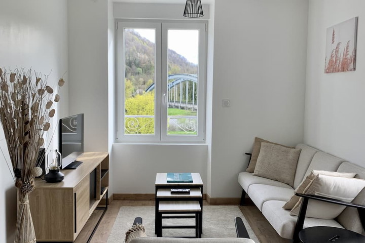 Gîte Overlooking The Doubs, Close To Hiking Trails - Baume-les-Dames