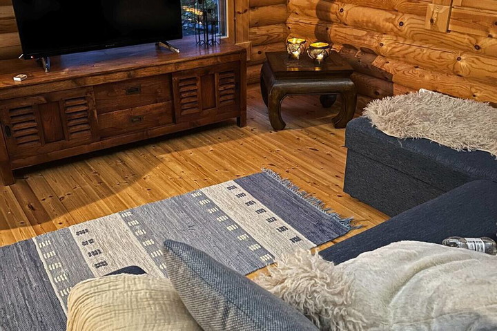 Villa Käpylä - Charming Lakeside Cabin With Sauna - Urjala