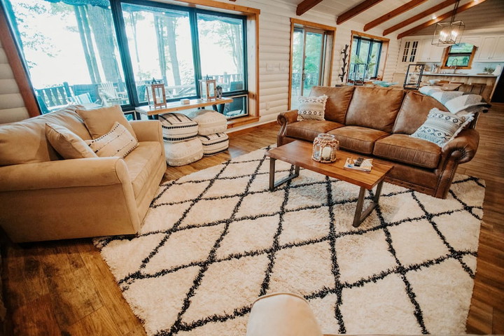 Romantic Lakefront Chalet W/hot Tub - Indian Lake, PA