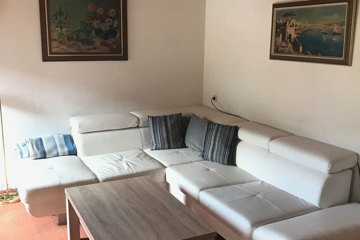 Small Beautiful Holiday Home In A Central Location - Filzmoos