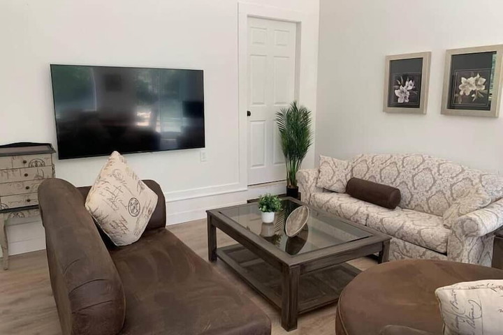 Scenic Country Retreat - 2 Bedrooms - Sleeps 6 - Pet Friendly - 艾伯尼港