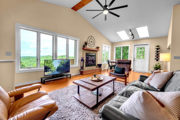 Mountain Views, Hot Tub, Fire Pit & Top Location In Boone, Nc - Boone, NC