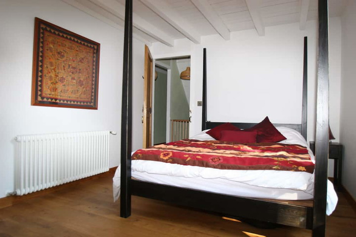 Spacieuse Ferme Avec Grande Piscine Fermée Privée Chauffée Et Un Vaste Terrain - Revel