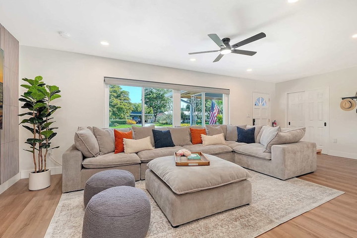 New! Heated Pool, Pickleball, Mini-golf, Play Room - Bradenton, FL