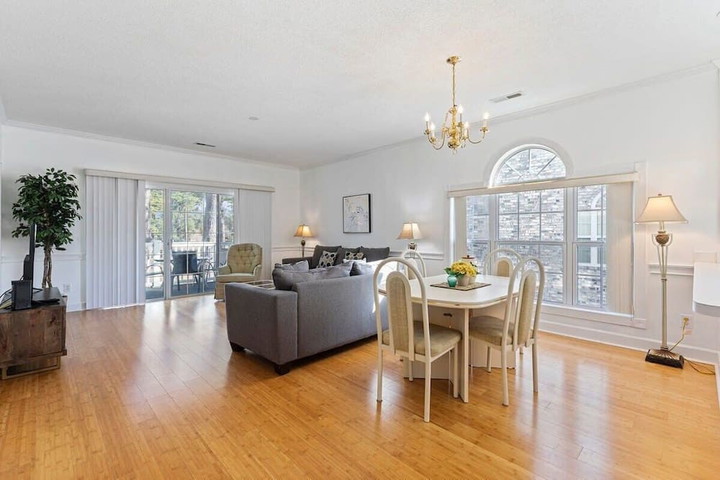 Fantastic Condo In The Center Of Myrtle Beach - Myrtle Beach, SC