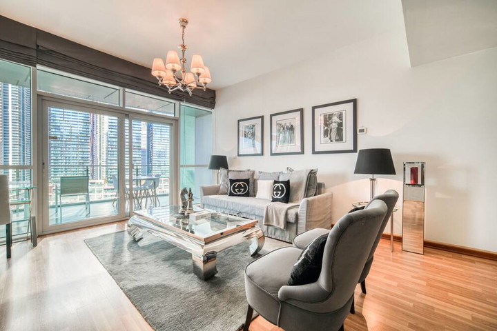 Contemporary 1br At Marina Terrace Tower Dubai Marina By Deluxe Holiday Homes - Dubai