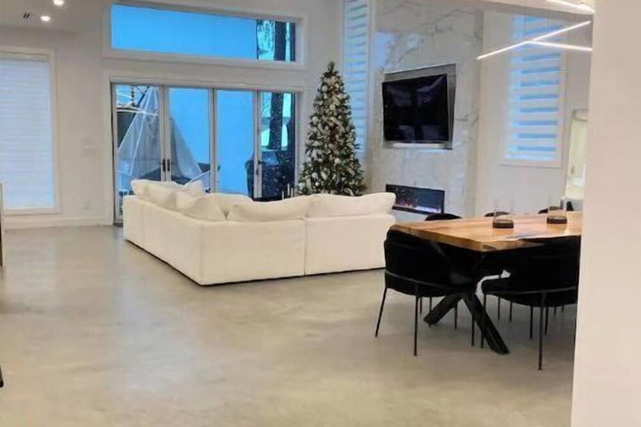 Luxury 5 Br Home W/ Pool Perfect For A Getaway. - Maple Ridge
