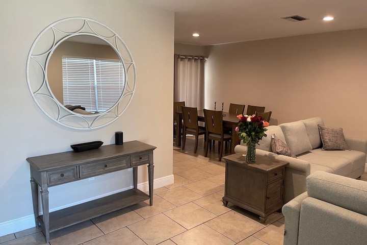 Comfortable Single Family Home With Ample Space  In Center Of Swfl - 麥爾茲堡