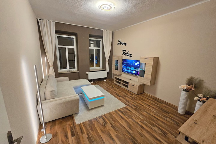 Cozy 75m² Apartment + Parking Space And Balcony - Chemnitz