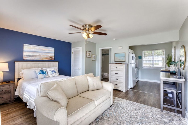 Walk To The Beach | 2 Pools | Military Welcome! - Biloxi, MS