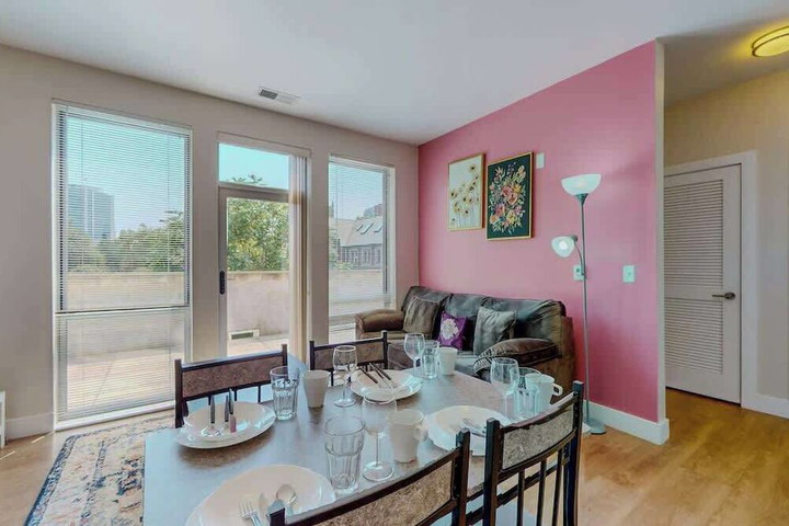 Cozy Modern Home  Free Parking - Bedford, NY