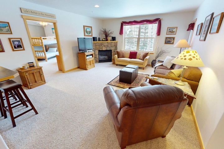 Walk To Main St Dining, Shops, Events. Near Rec Path! Hot Tub, Deck, Elevator - Frisco, CO