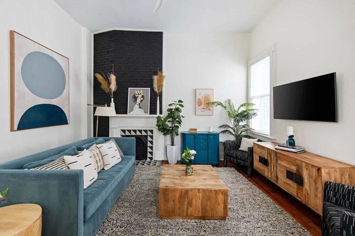 Charming 1br Downtown Stay W. Parking - Charleston, SC