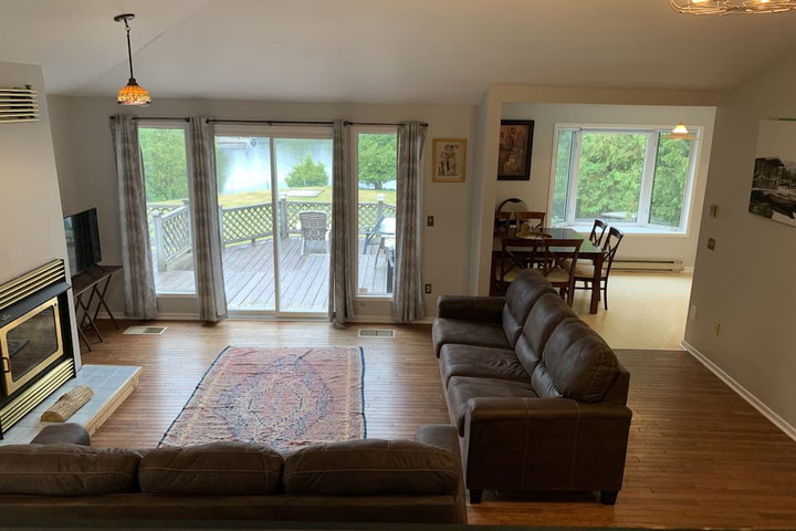 Sturgeon Lake Cottage - Kawartha Lakes