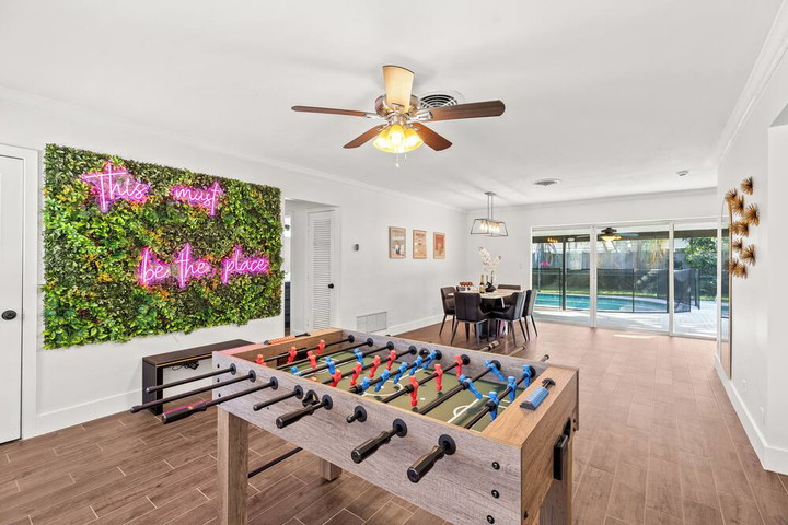 7 Mins To Beach! Pool+sauna+outdoor Games - Coconut Creek, FL