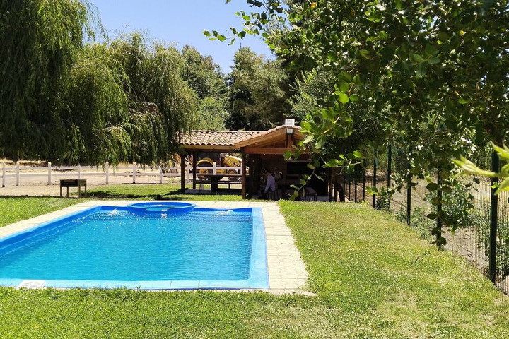 Casona Con Piscina "Privada" , Quincho Y Río. - Laja