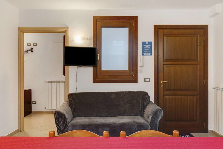 Apartment 'Casa Chicken2 -Mare, Monti E Bikers' With Mountain View, Shared Pool And Wi-fi - Finale Ligure