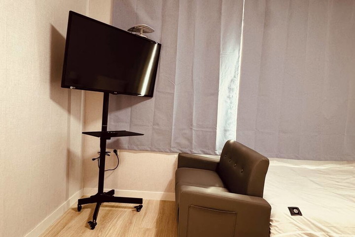 Downdown Hongdae, 5min To Hongdae Station 2rooms, 4bed - Seoul