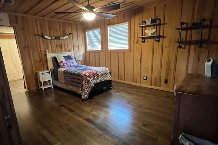 Charming 4-bedroom Farmhouse In Welcoming Waverly With Beautiful Views/wildlife - Florida