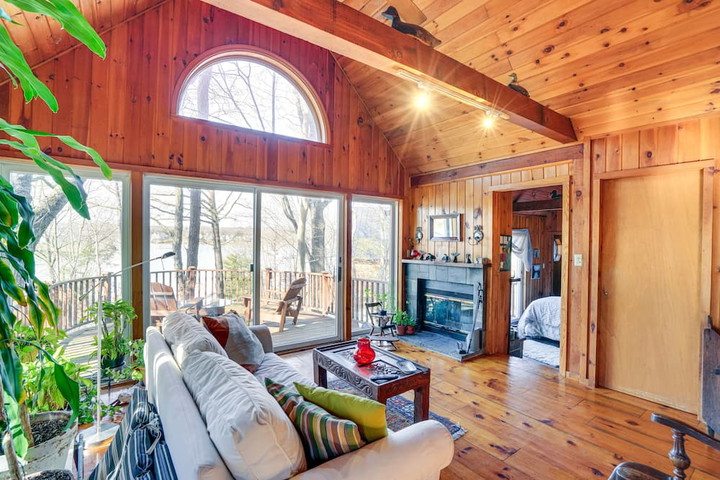 Treehouse Sanctuary Nature Retreat - Catskill, NY