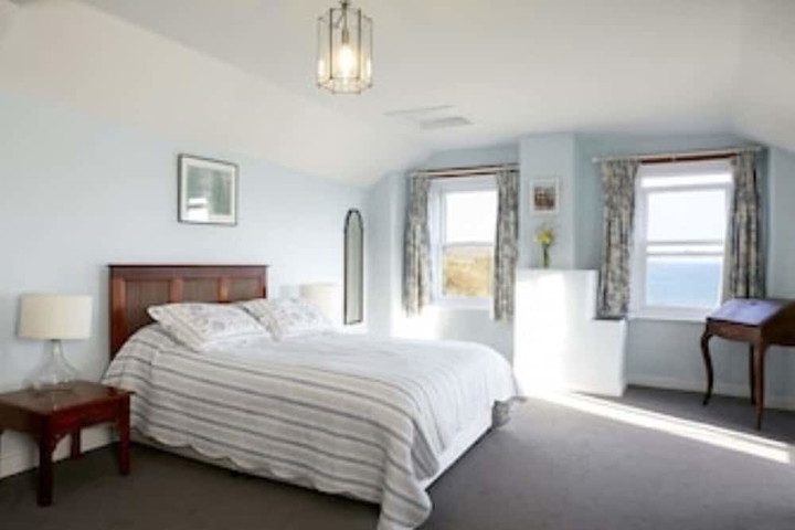 Large, Enchanting Cottage With Garden. Stunning Views-  St Michaels Mount & Bay. - Mousehole