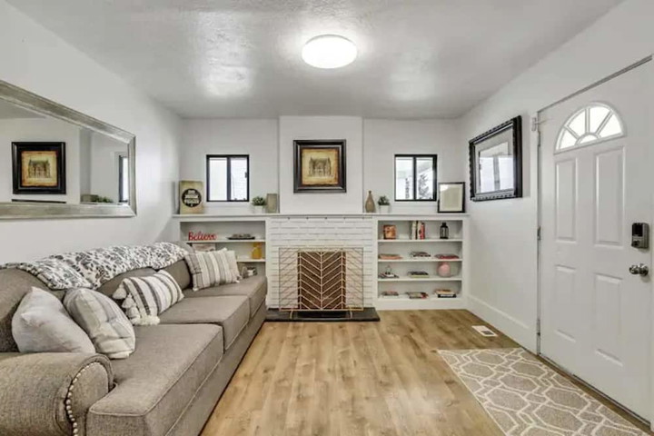 Downtown Provo Retreat - Springville, UT