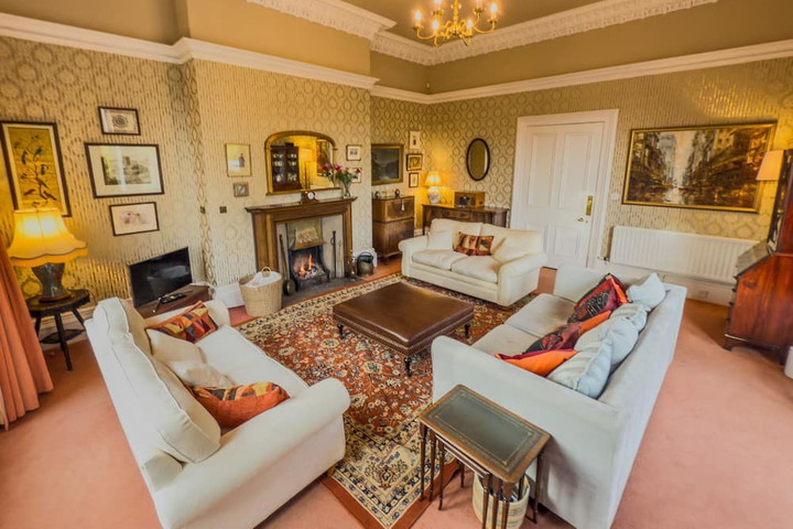 Eden Mount, Wetheral -  A Cottage That Sleeps 10 Guests  In 5 Bedrooms - Dumfries and Galloway