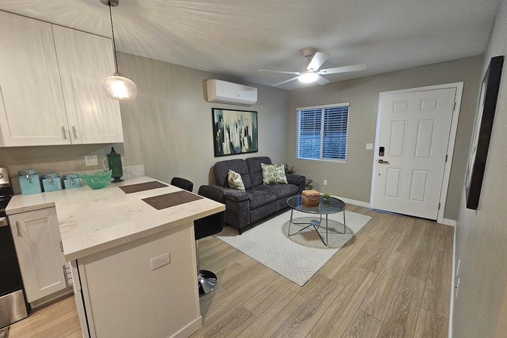 Near Trolley. New Charming 1-bedroom Home In Fletcher Hills, La Mesa. - La Mesa, CA