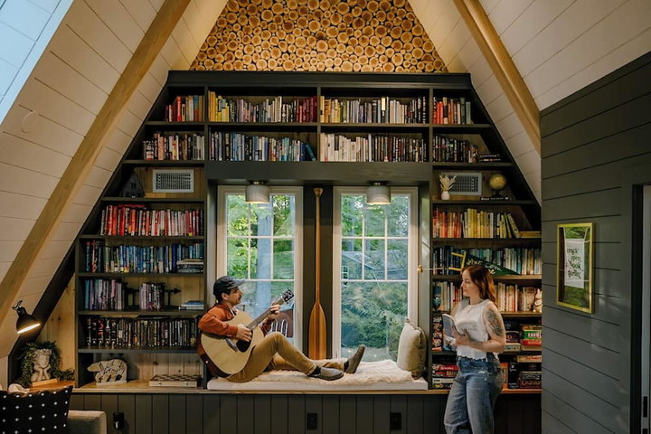 Luxury Lake A-frame Hot Tub + Game Room + Sauna - New Jersey