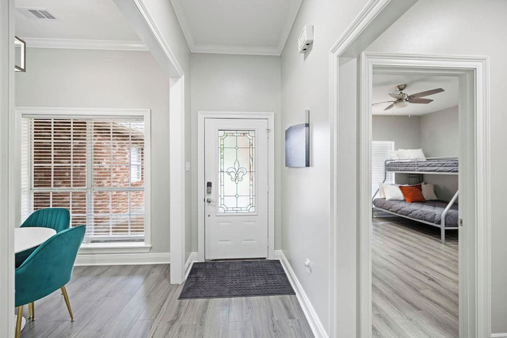 3 Kings, Pool House Suite, Hot Tub, & Game Room - Hammond, LA