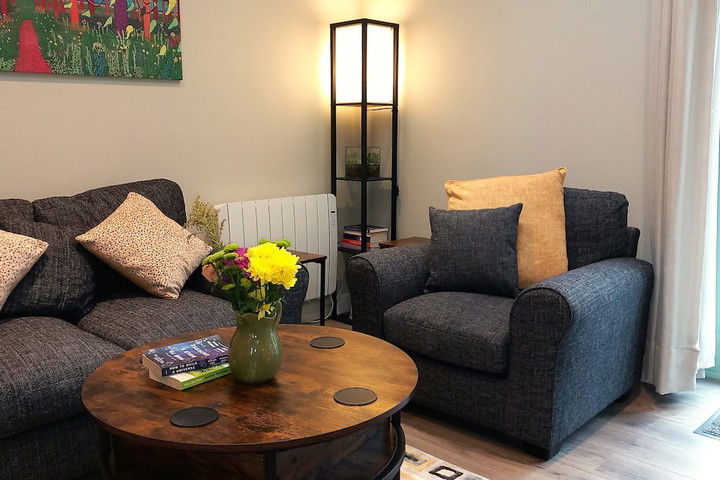 Acorn Cottage  Within Easy Reach Of West Cornwall And The Lizard Peninsular. - Porthleven