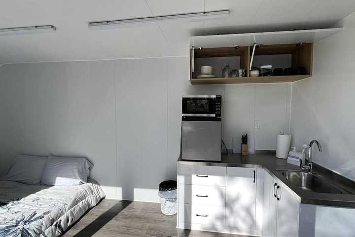 Apple Iphone Inspired Glamping Pod In Klamath, Ca - Californie