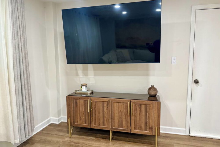 Charming 2-bedroom Apartment In Alsip, Full Amenities Workspace - Tinley Park, IL