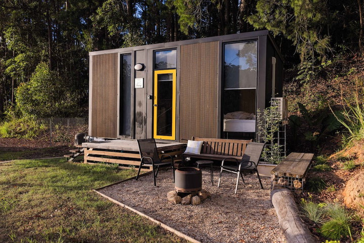Saddle House By Tiny Away - Beechmont